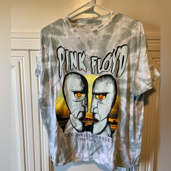 Pink Floyd | Tops | Pink Floyd Tshirt | Poshmark